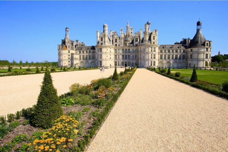 Tours/Amboise: Chambord, Chenonceau Day Trip & Wine Tasting - FAQ