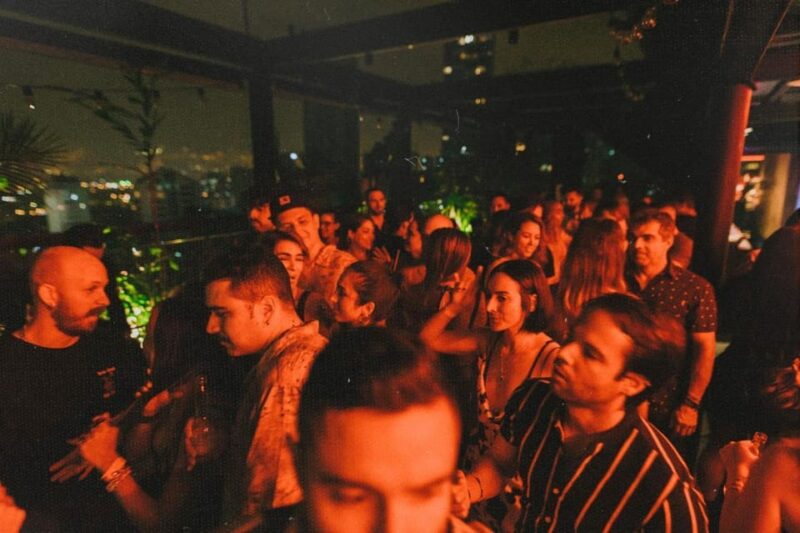 Bangkok: Soi Cowboy, Nana, Soi 11, Rooftops, Clubs & Go Go's - Juicy: A Fun, Dynamic Venue