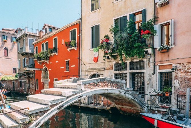Best walking tour of Venice: main sights & secret spots known only by the locals - FAQs