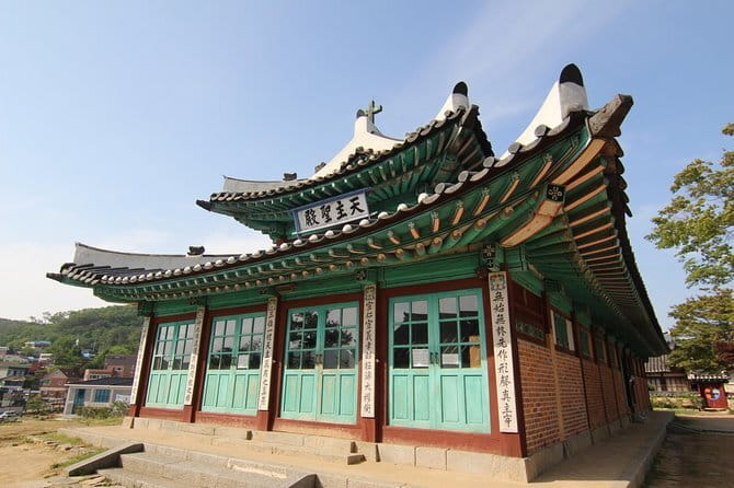 Buam dong Walking Tour Art, History and Parasite in Seoul - FAQ