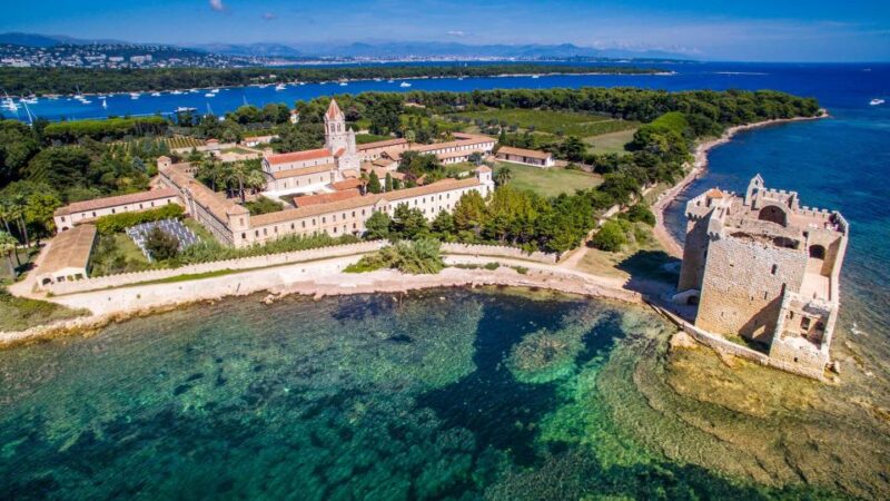 Cannes: Boat trip without a license to the Lerins Islands - The Sum Up