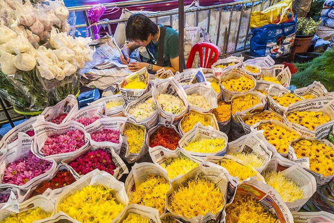 Experience Bangkok at Night with Streetfood Dinner & Foot Massage - FAQs