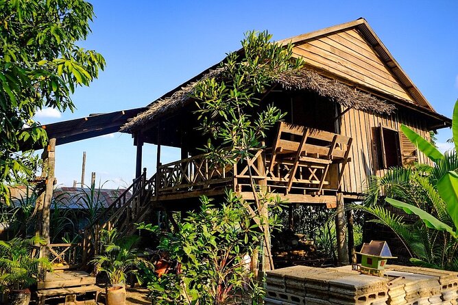 Full-day: Wat Banan. Old bamboo train. Bat Cave. Killing cave - FAQ