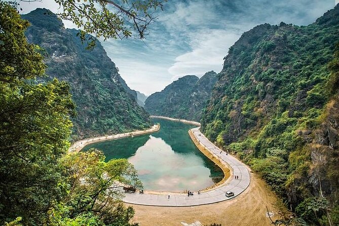 Hoa Lu  Trang An  Mua Cave Fullday Tour - What Travelers Are Saying