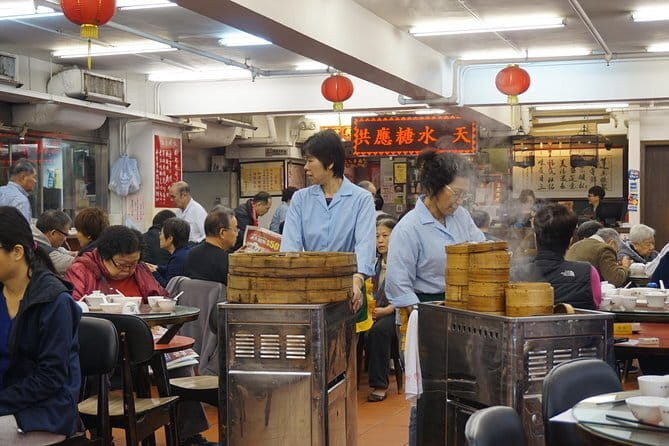 Hong Kong Pub Crawl at Lan Kwai Fong (LKF) - The Sum Up: Is It Worth It?