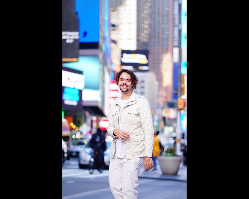 New York City: Private Photoshoot in Amazing Times Square - Who Will Love This Experience?