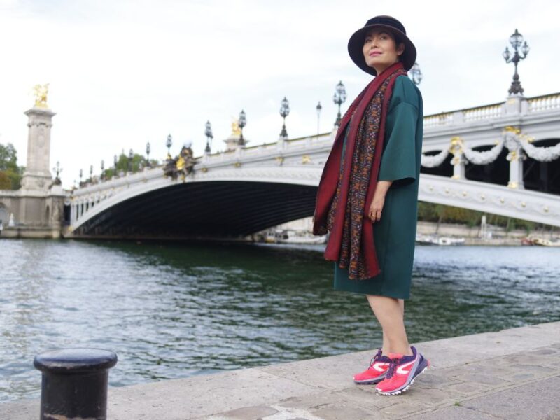 Paris: Eiffel Tower and Paris Bridges Private Photowalk - FAQs
