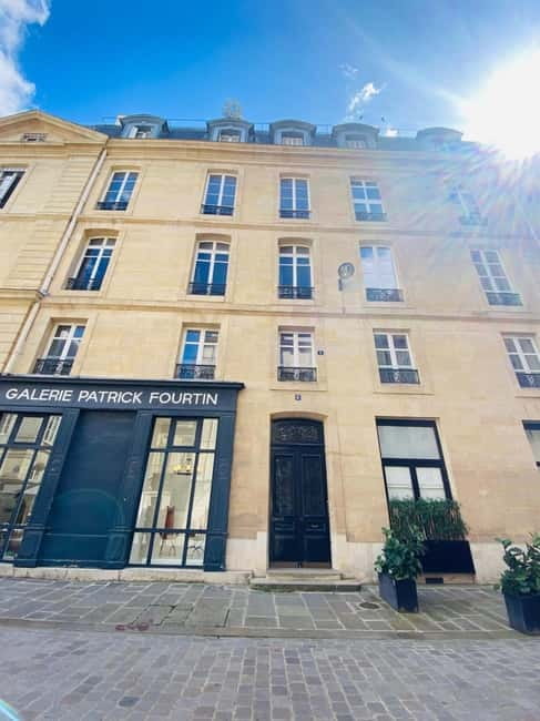 Paris: Explore the City Like Emily Tour - Filming Locations - Who It’s Best For