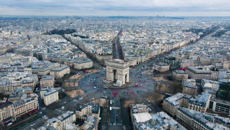 Paris: Private Walking Tour with a Licensed Local Guide - Who Would Love This Tour?