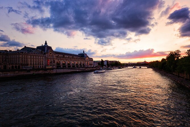 Paris Tour in Small Group by an Expert Driver & CDG Transfers - Frequently Asked Questions