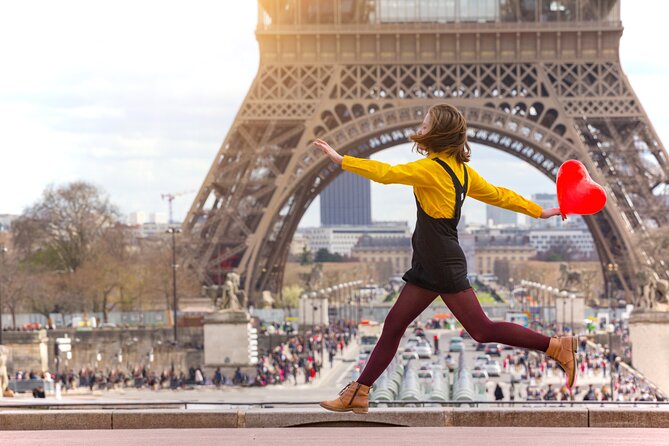 Photographer, Professional Photo Shoot - Eiffel Tower - The Sum Up