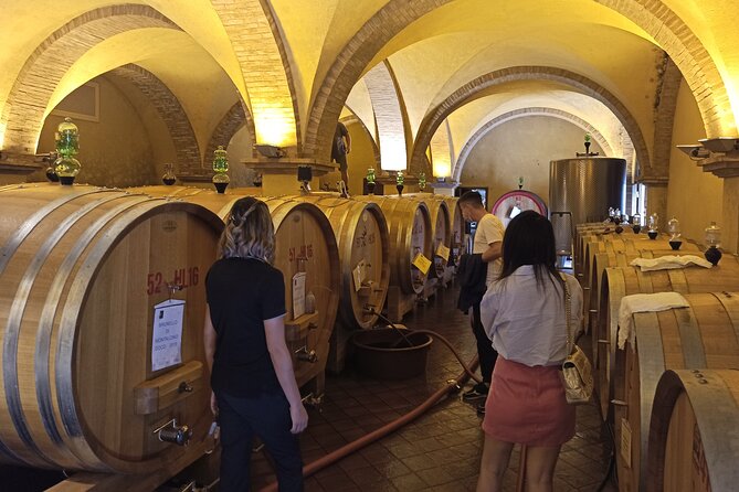 Val d'Orcia Brunello Wine Tour with Montalcino and Montepulciano - Impressive Scenery and Towns