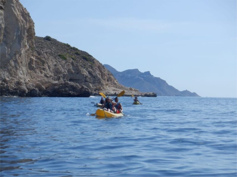 Villajoyosa: Excursión guiada en kayak con snorkel - What the reviews tell us