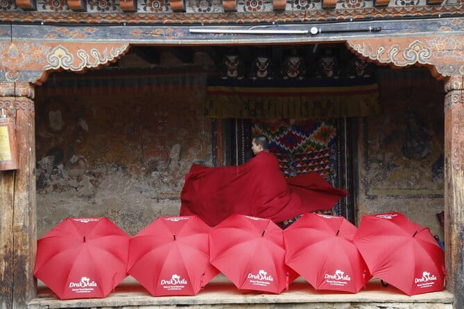 7 Days Private Guided Tour of Bhutan - Discovering Bhutan in 7 Days: A Balanced Look at the Private Guided Tour