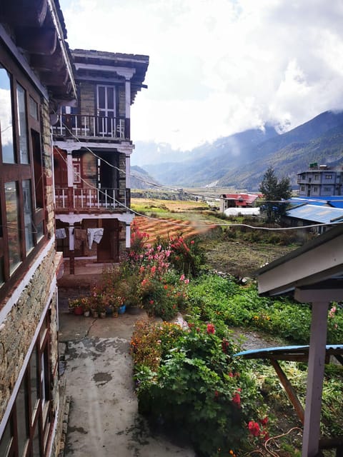 Annapurna Circuit Trek 10 Days From Kathmandu or Pokhara - FAQs