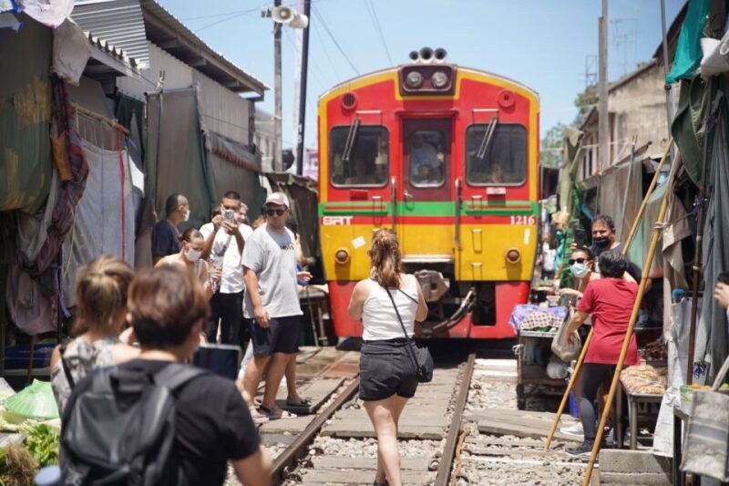 Bangkok: Maeklong Railway Market and Floating Market Tour - FAQs