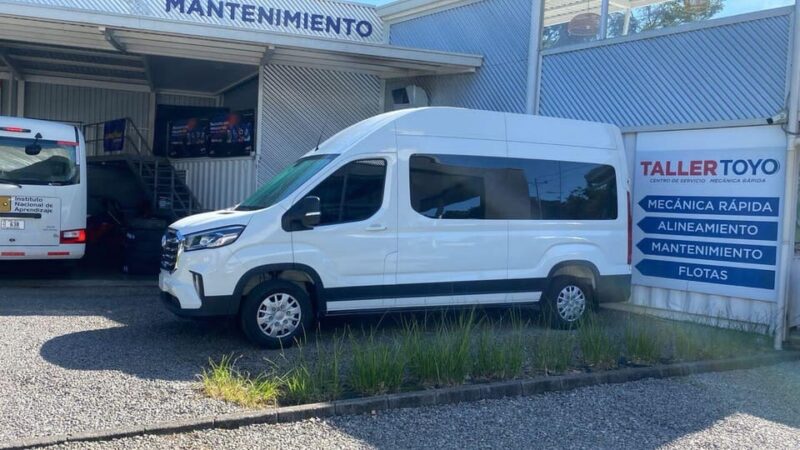 Best Value Deluxe Transportation La Fortuna - Airport - The Sum Up