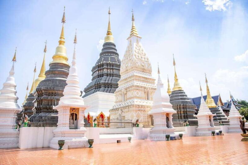 Chiangma: Wat ban den, Blue Temple & Sticky Waterfall. - FAQs