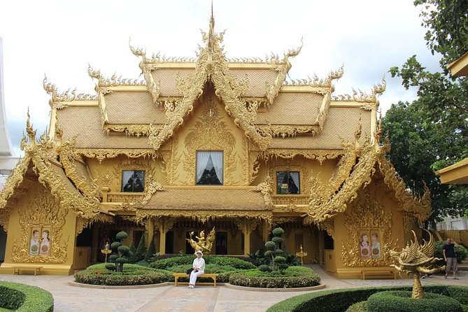 ChiangRai From ChiangMai, White & Blue temple+Black house & Lunch - Final Verdict