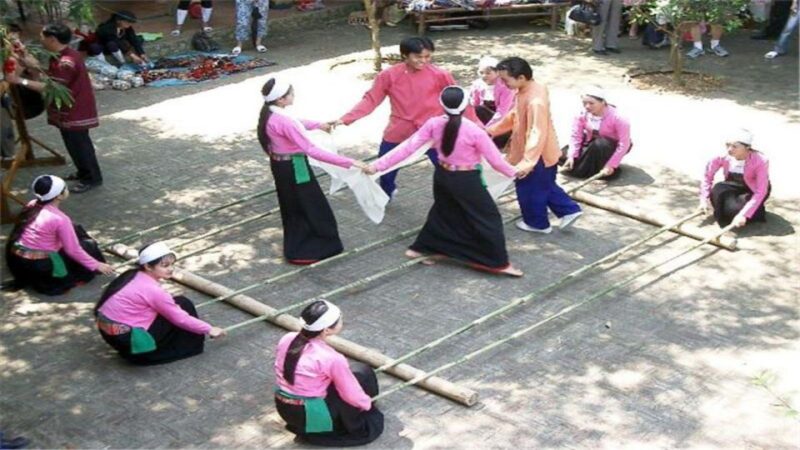 From Hanoi: Mai Chau Valley & Hill Tribes 2-Day Trek Tour - FAQ
