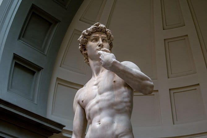 Medici's Mile Walking Tour plus Pitti Palace or Boboli Gardens Ticket - FAQs