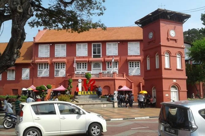 Private Tour: 3 in 1 Day Trip to Batu Caves, Bukit Melawati & Fireflies - FAQ