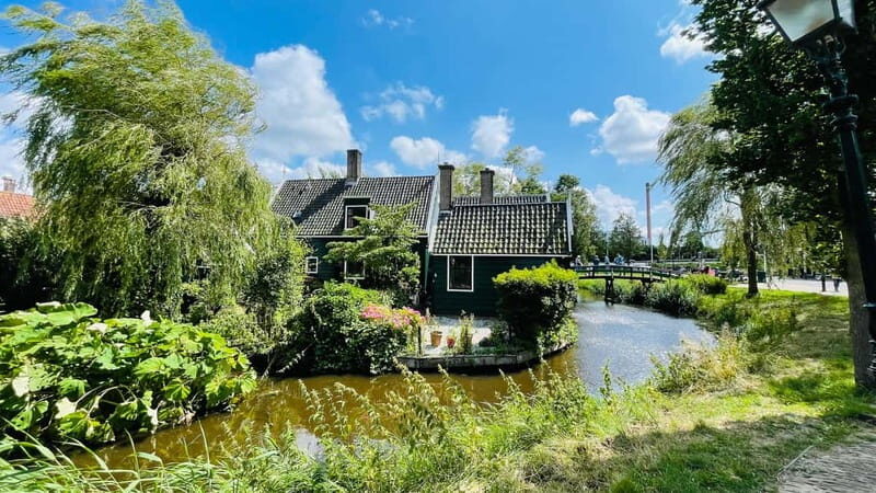 7h Amsterdam countrysides Zaanse Schans, Volendam & Marken - Who Will Appreciate This Tour Most?