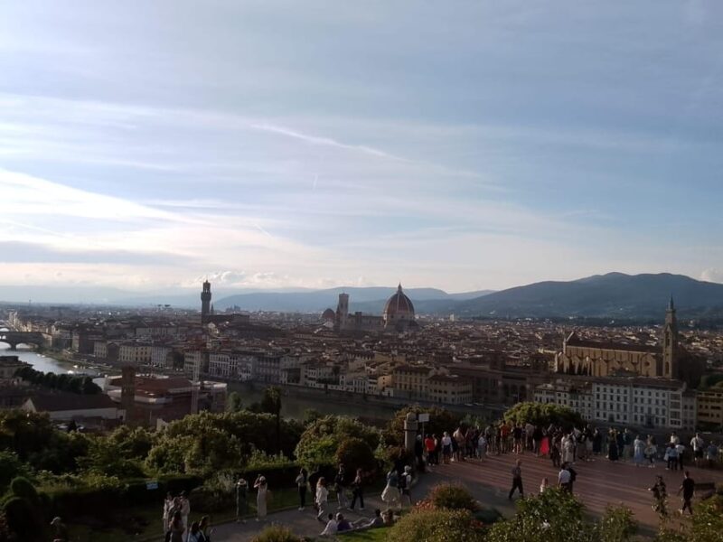 Florence Unveiled: The Rivalry of Leonardo and Michelangelo - Ending Point: Mercato Centrale
