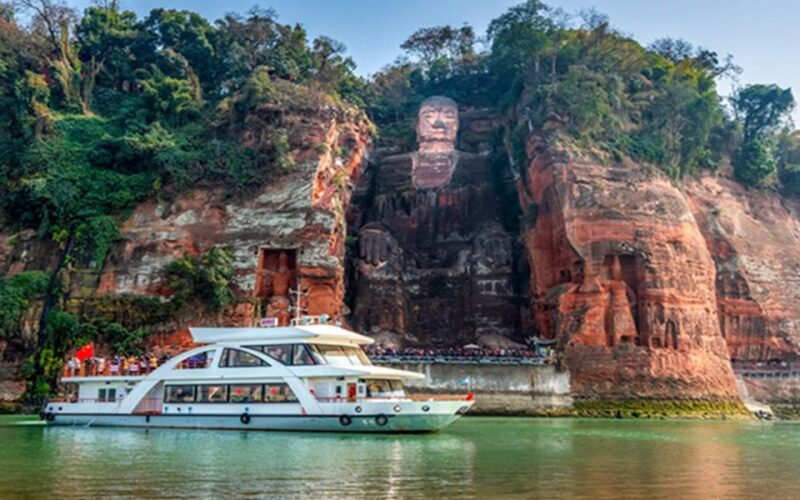 Leshan Buddha boat and food half day trip - The Sum Up