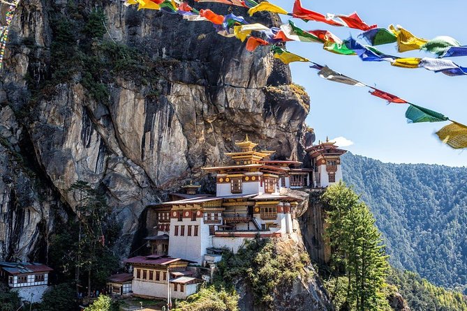 9 Days Druk-path Trek with Cultural sightseeing - Introduction