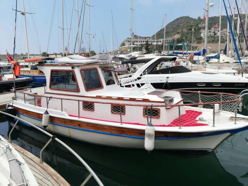 Alanya: Fishing Tour with Lunch and Hotel Transfers - The Experience on Board