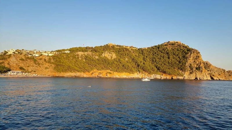 Alanya: Relaxing Boat Tour with Lunch and Swimming - The Food and Refreshments