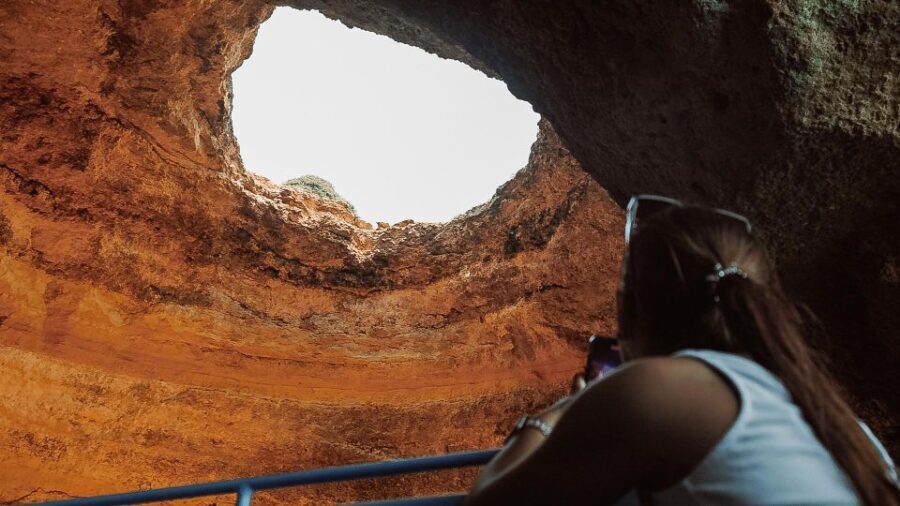 Albufeira: 2.5-Hour Dolphin Watching and Caves Trip - What Makes This Tour Stand Out