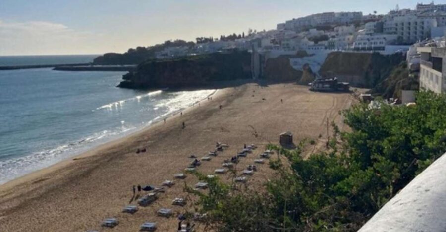 Albufeira: Old Town History Walking Tour with Tapas & Wine - A Guided Walk through the Old Town of Albufeira