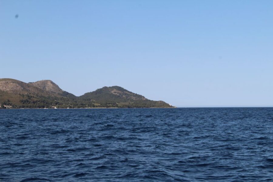 Alcudia: Private Sunset Boat Trip with Glass of Wine & Snack - The Itinerary Breakdown