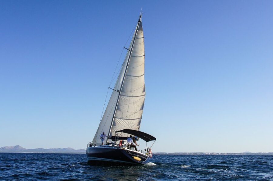 Alcudia: Sailing Yacht Excursion with Wine & Tapas - Detailed Breakdown of the Itinerary