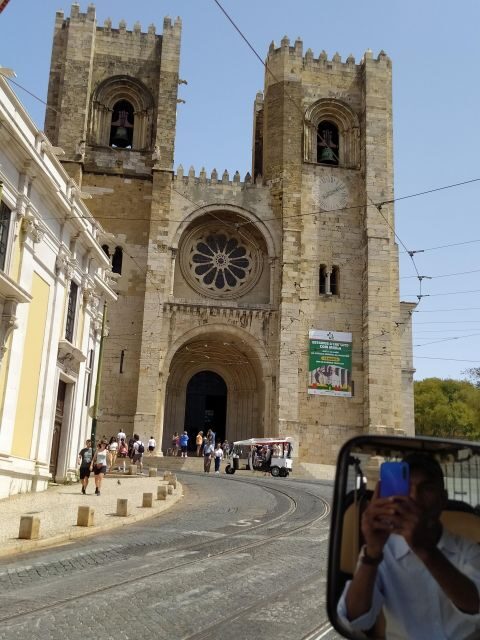 Alfama Tour : Lisbon Old Town sightseeing with tuk tuk - Who Should Consider This Tour?