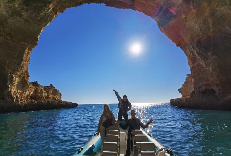 Algarve: Benagil Caves 2-Hour Private Tour - The Experience and the Guides