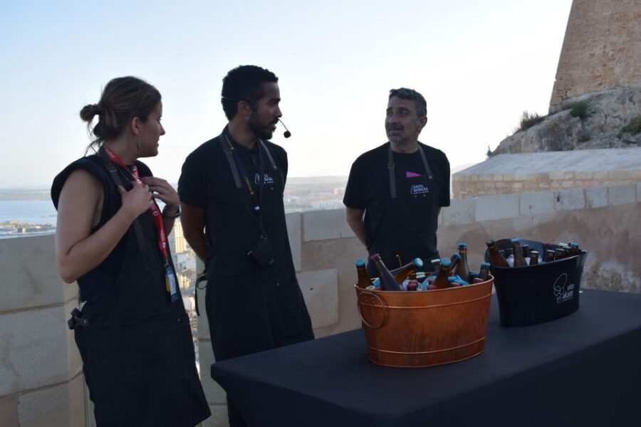 Alicante: Craft Beer Tasting at Santa Barbara Castle - The Setting and Atmosphere