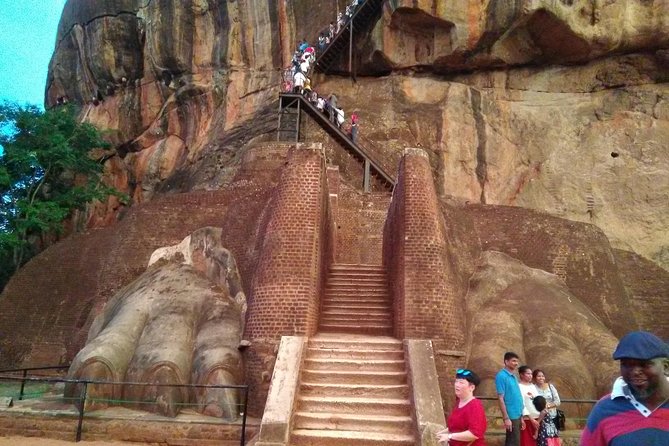All inclusive Private Day tour Sigiriya, Dambulla & traditional village tour - Introduction