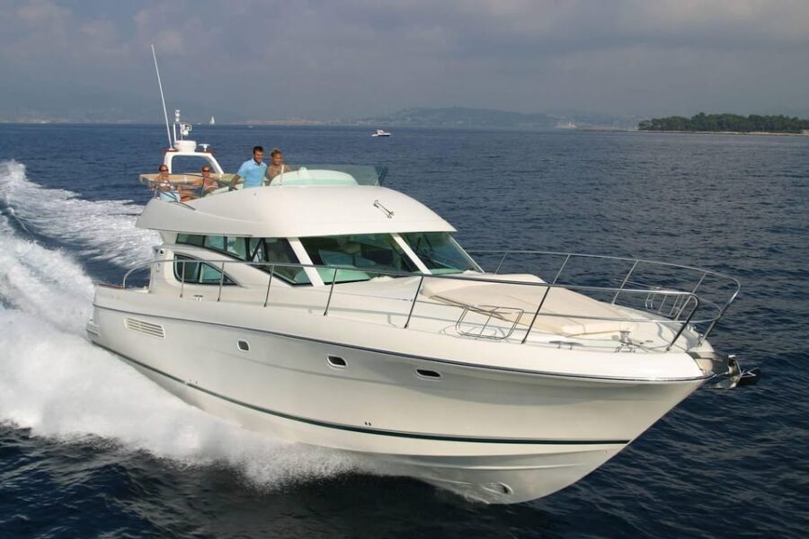 Almerimar: Private luxury yacht excursions along the Almeria Coast - FAQ