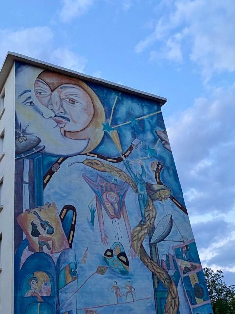 Alternative Tour: Murals and Hidden Frescoes of Lyon - Key Points