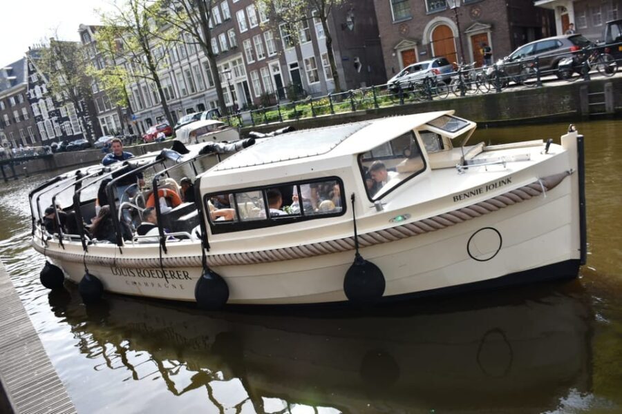 Amsterdam: 420 Smoke-Friendly Boat Tour - Who Will Love This Experience?