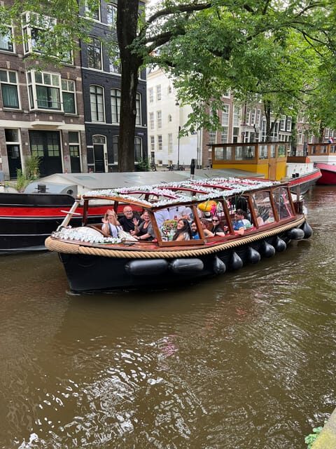 Amsterdam: Boat Tour with Optional Unlimited Drinks - Drinking and Atmosphere