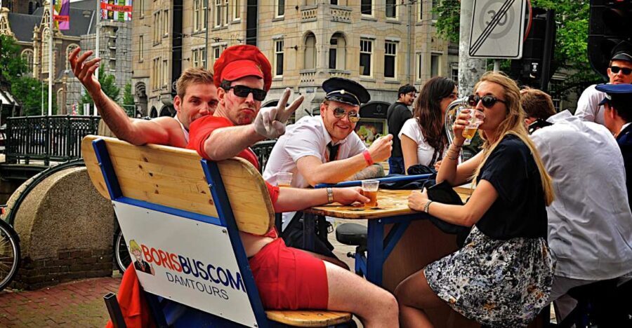 Amsterdam: Guided Beer or Prosecco Bike Tour - The Drinks and Their Impact on the Experience