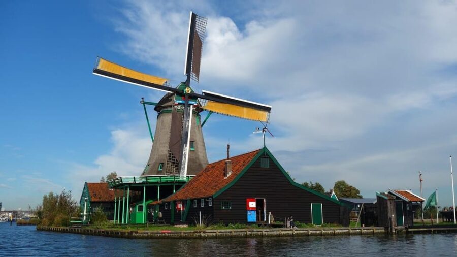 Amsterdam: Marken, Volendam, Edam (Private Driver & Tour) - A Detailed Look at the Itinerary and Experience