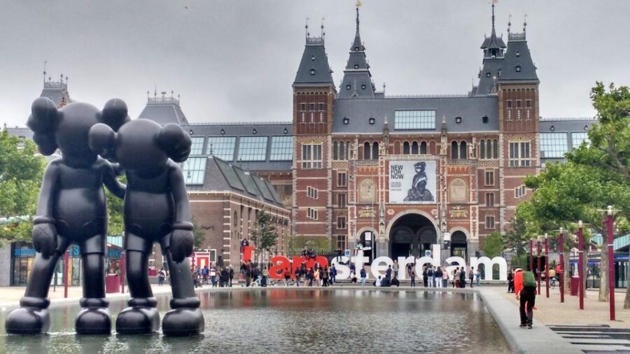 Amsterdam: Private Alternative Walking Tour - What Sets It Apart?