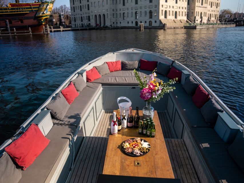 Amsterdam: Private Canal Cruise with Drinks and Snacks - The Value of This Tour