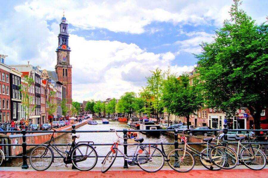 Amsterdam: Private Guided Walking Tour - Landmark Sights in the Canal Belt