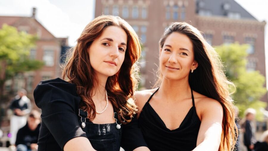 Amsterdam: Professional photoshoot at Dam Square. - Who Should Consider This Photoshoot?